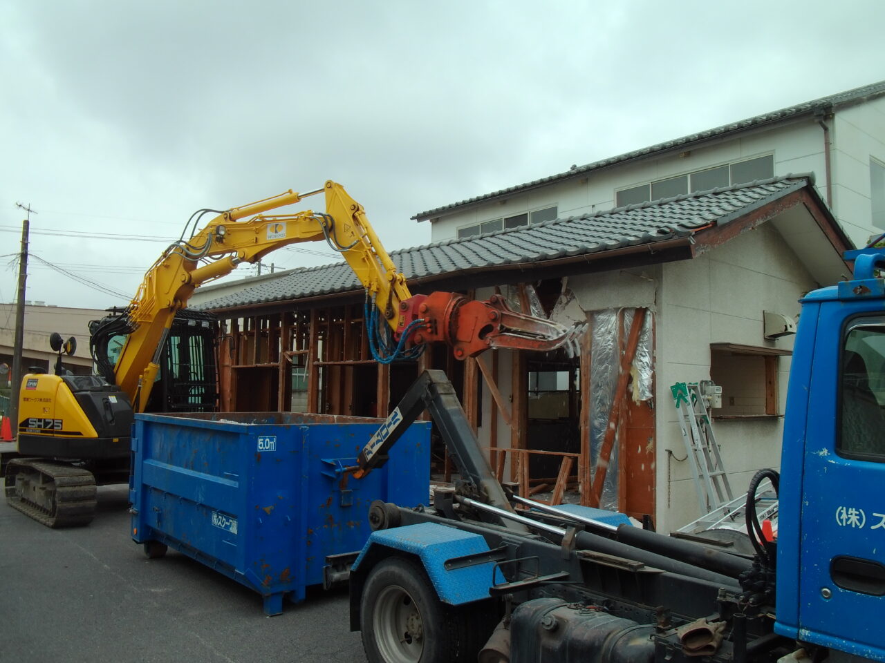 【公式】環境ワークス株式会社｜群馬県前橋市の家屋解体・大規模解体